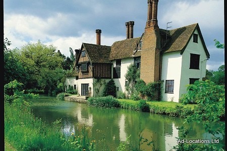 Suffolk Hall | Ad Locations : Ad Locations